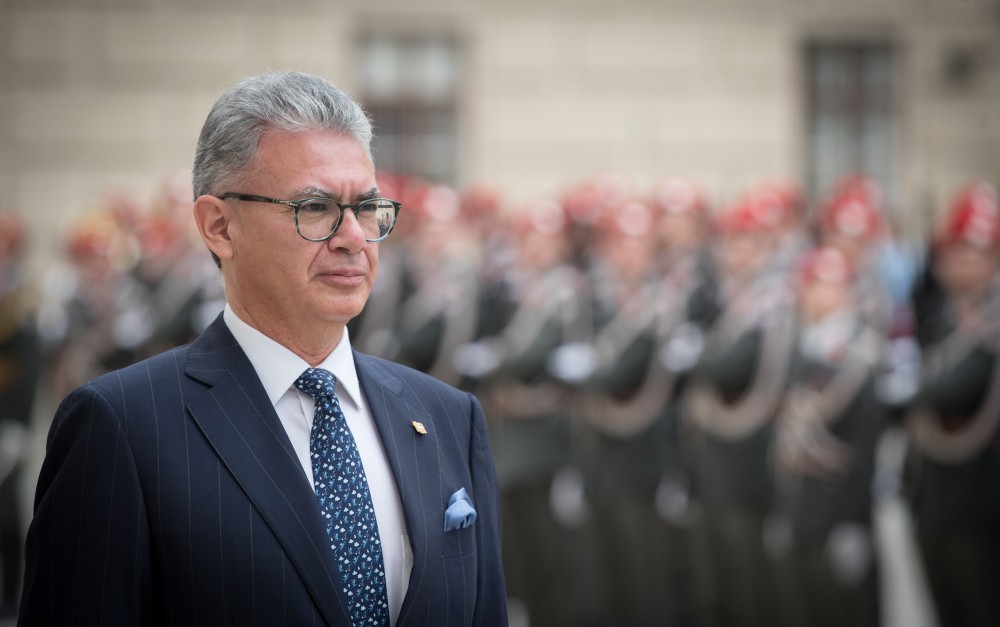Meet the Ambassador of the Republic of Ecuador to Austria: H.E. Mr ... Meet the Ambassador of the Republic of Ecuador to Austria: H.E. Mr ...